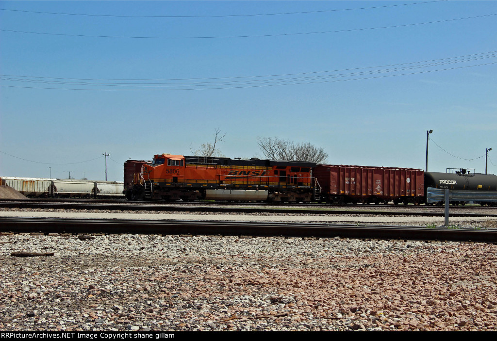 BNSF 5806 Works dpu.